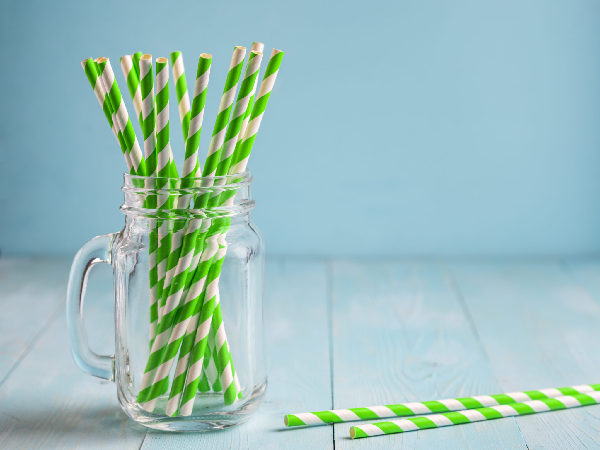 Paper Straws Are They Really Good For Our Planet The Happy Turtle Straw paper-straws-are-they-really-good-for-our-planet-the-happy-turtle-straw